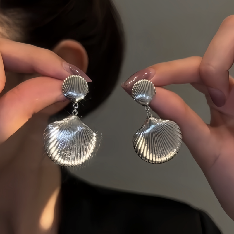 14K Gold-Plated Elegant Shell Tassel Earrings – Ella18