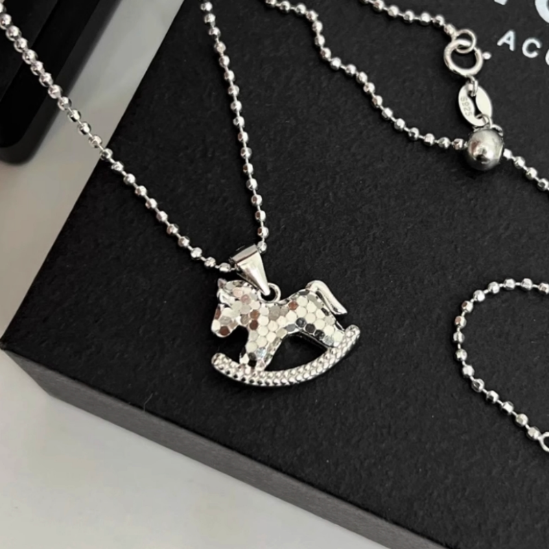 Sterling Silver Elegant Carousel Pendant Necklace – Ella18